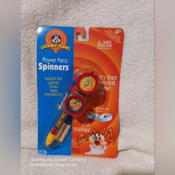 Warner Bros. | Other | Vintage Looney Tunes Power Penz Spinners | Poshmark